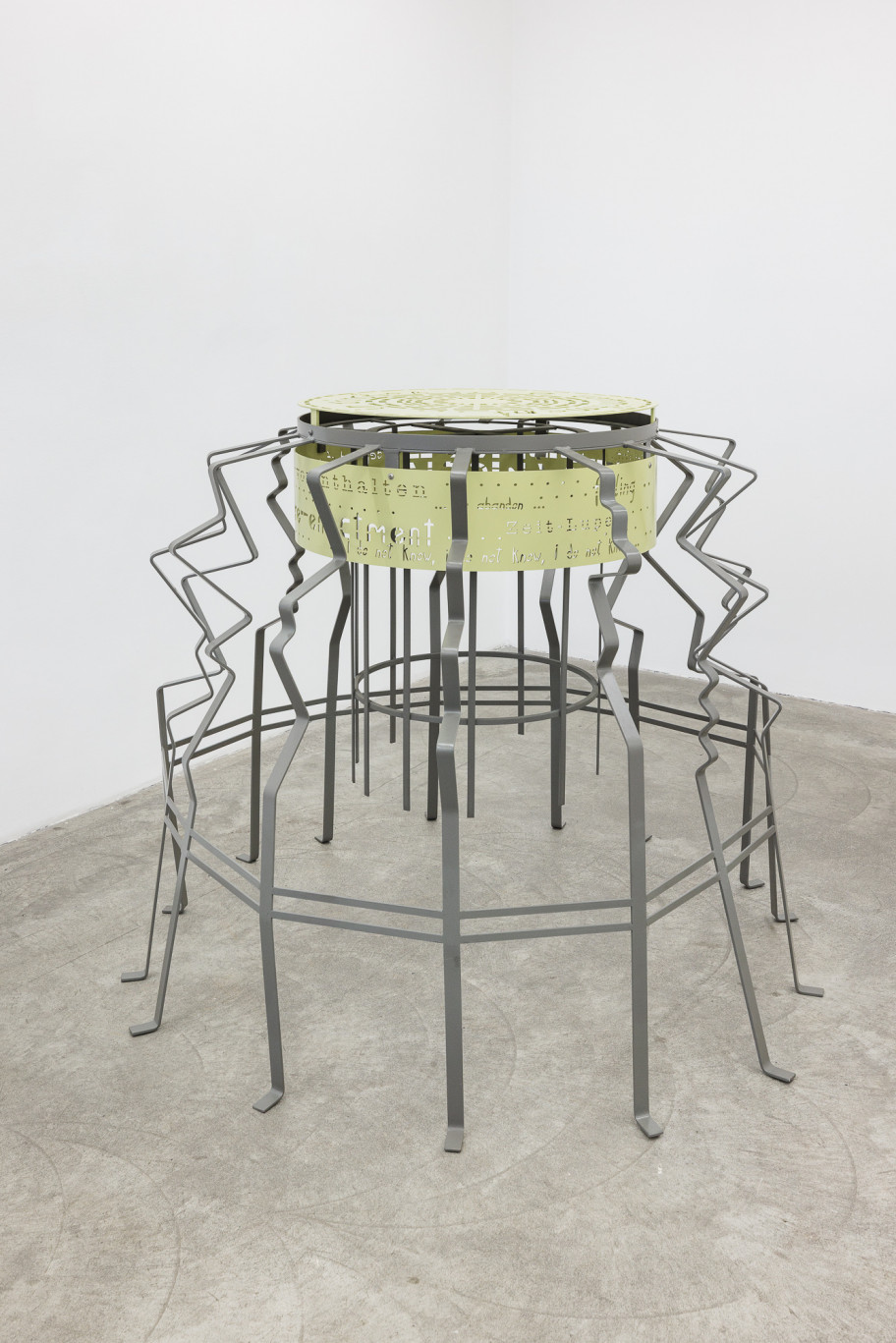 LOOPS AND FANGS — Group show @Galerie Martin Janda, Vienna – OFLUXO